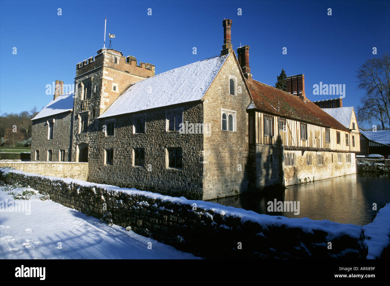 Ightham moat winter hi-res stock photography and images - Alamy