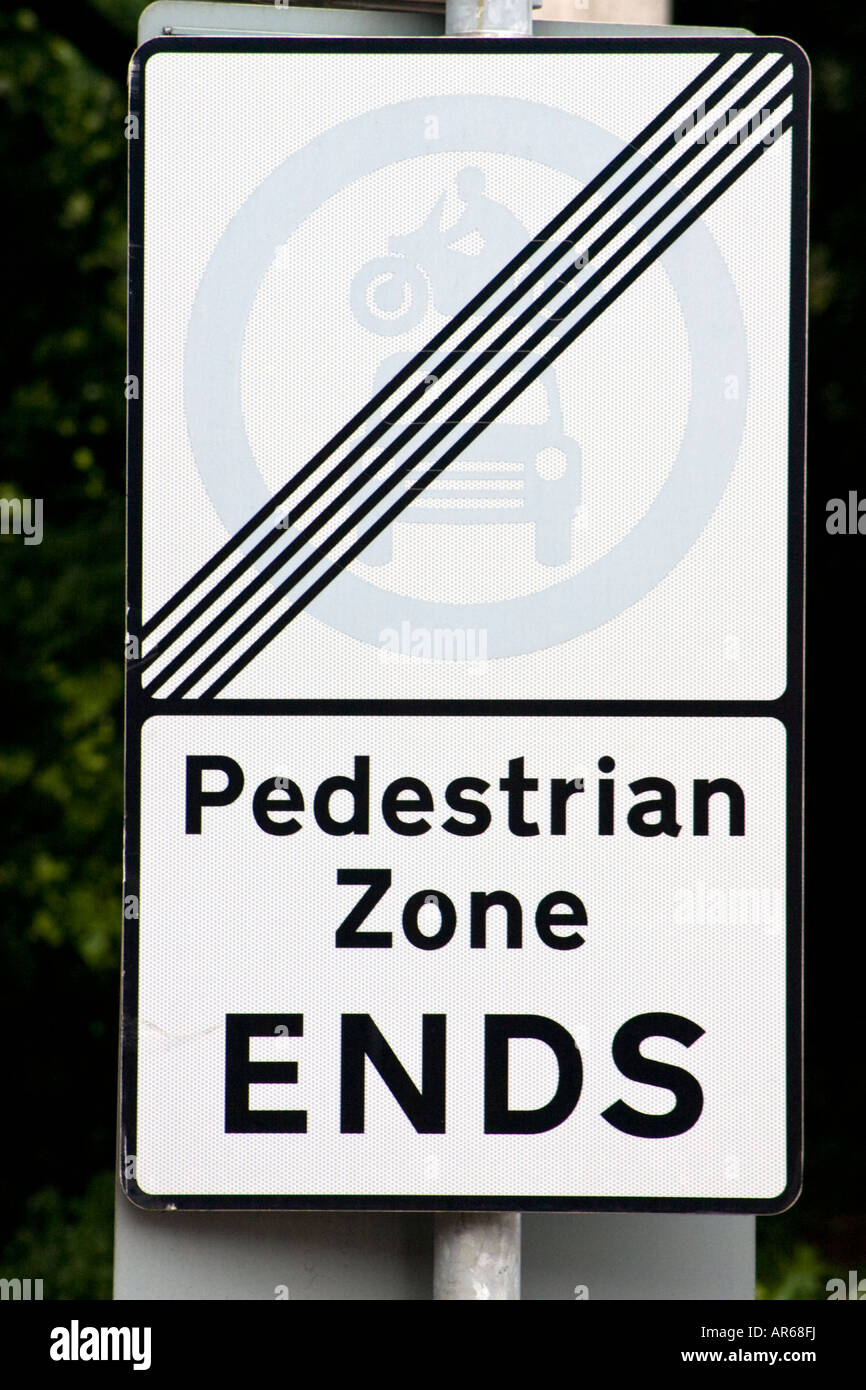Zone ends hi-res stock photography and images - Alamy
