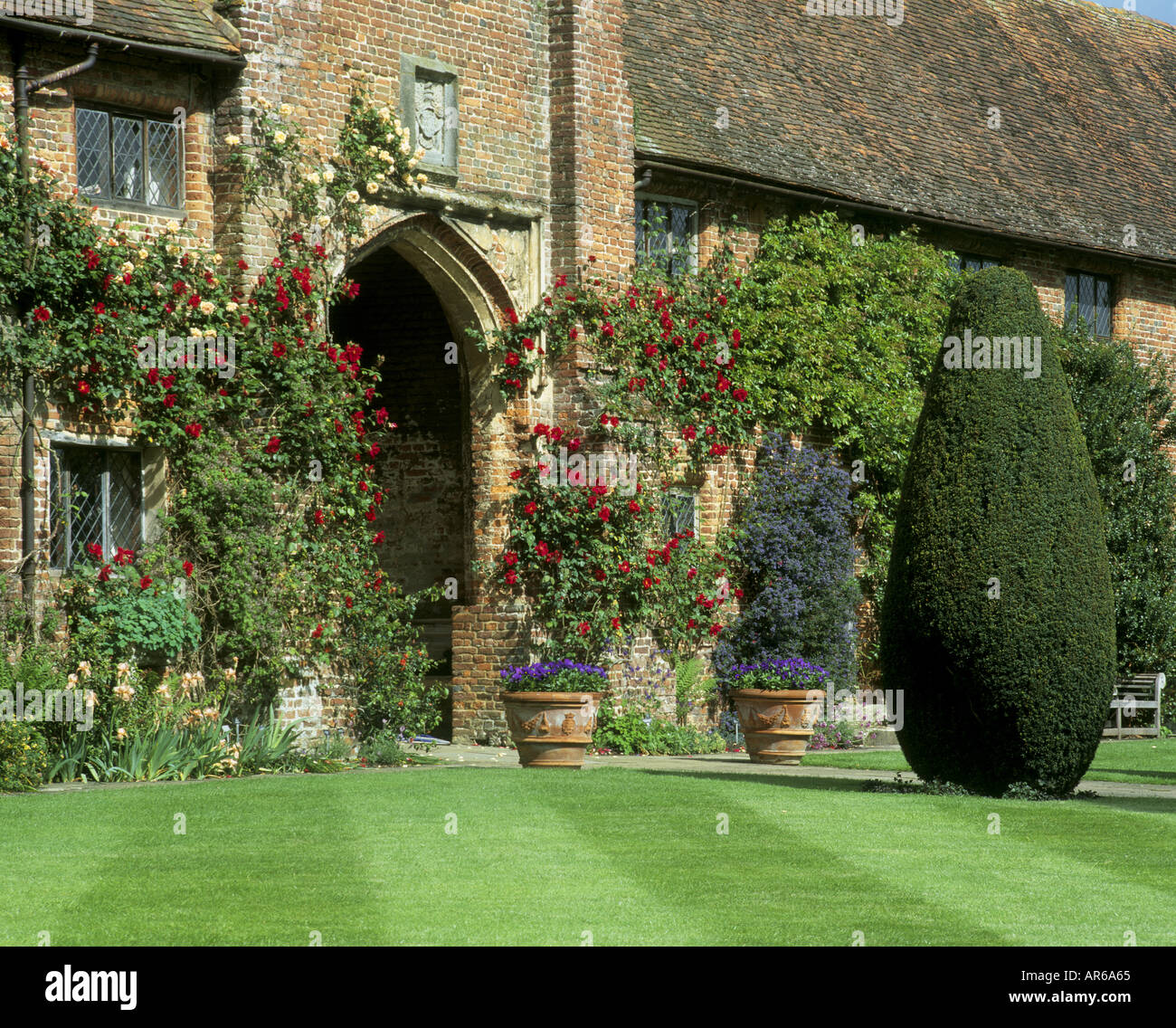 Sissinghurst Castle Garden Stock Photo - Alamy
