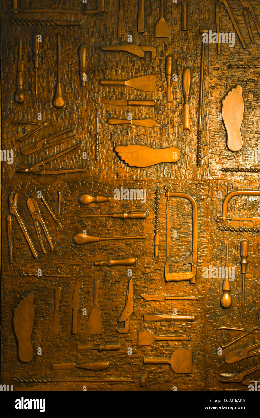 Footprint tools hi-res stock photography and images - Alamy