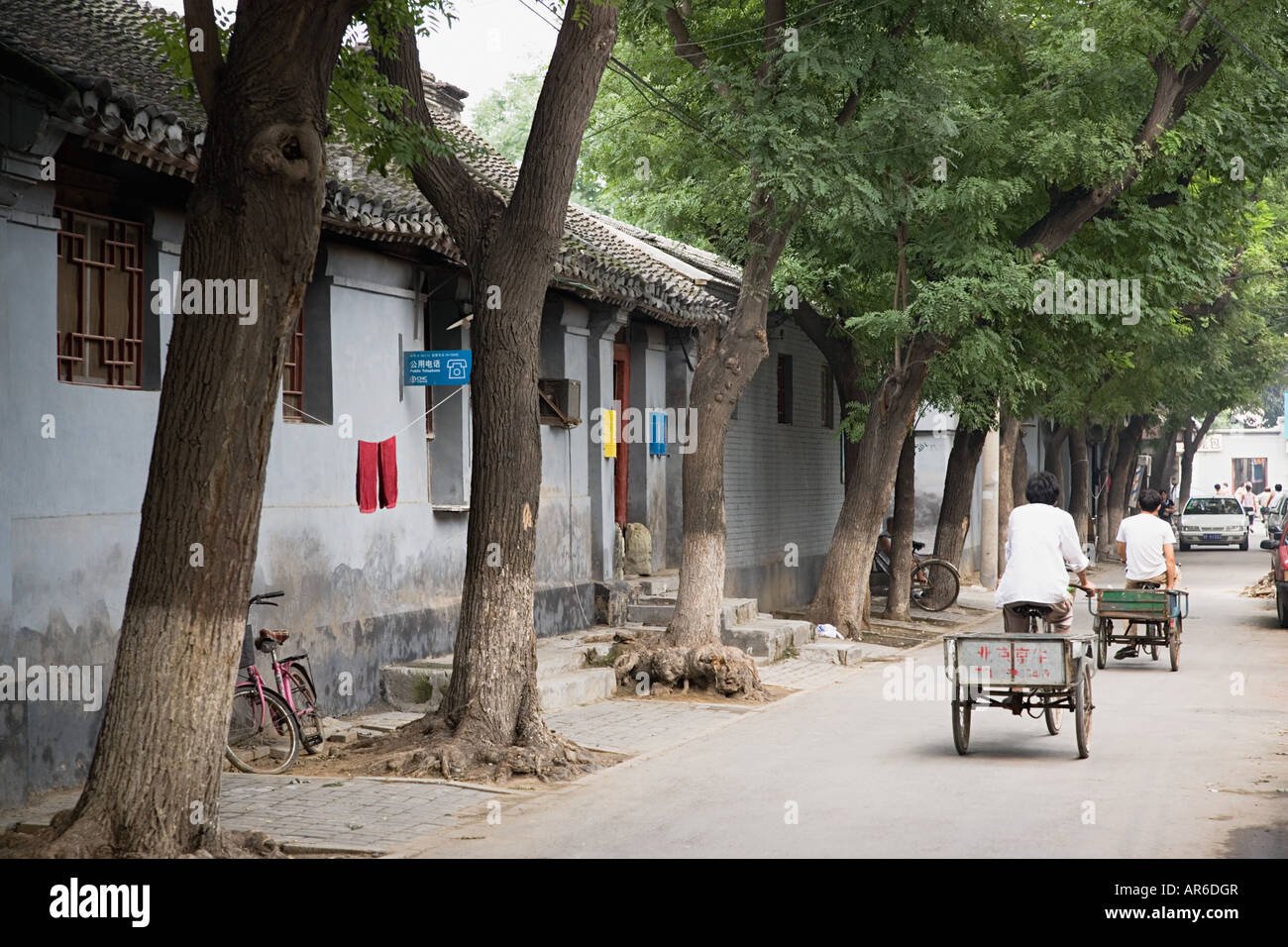 Cycling in china hi-res stock photography and images - Alamy