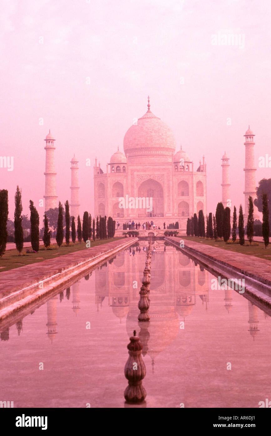 Taj mahal in india pink hi-res stock photography and images - Alamy