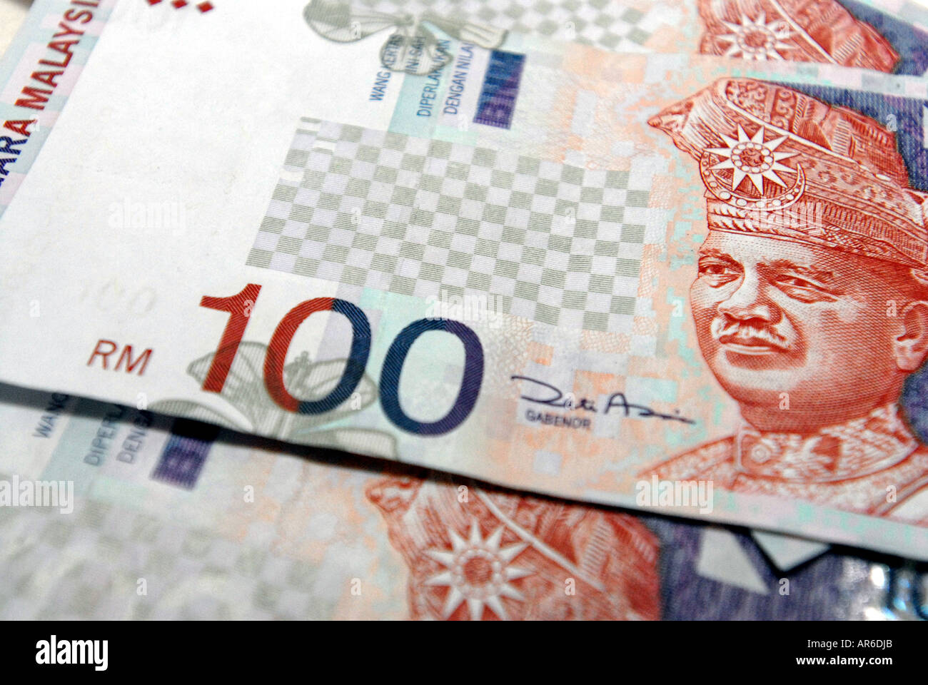 100 ringgit hi-res stock photography and images - Alamy