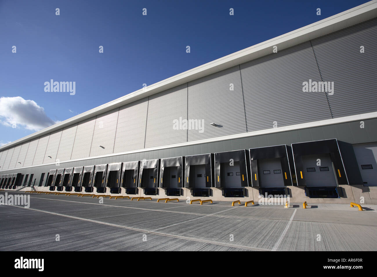 Load distribution hi-res stock photography and images - Alamy