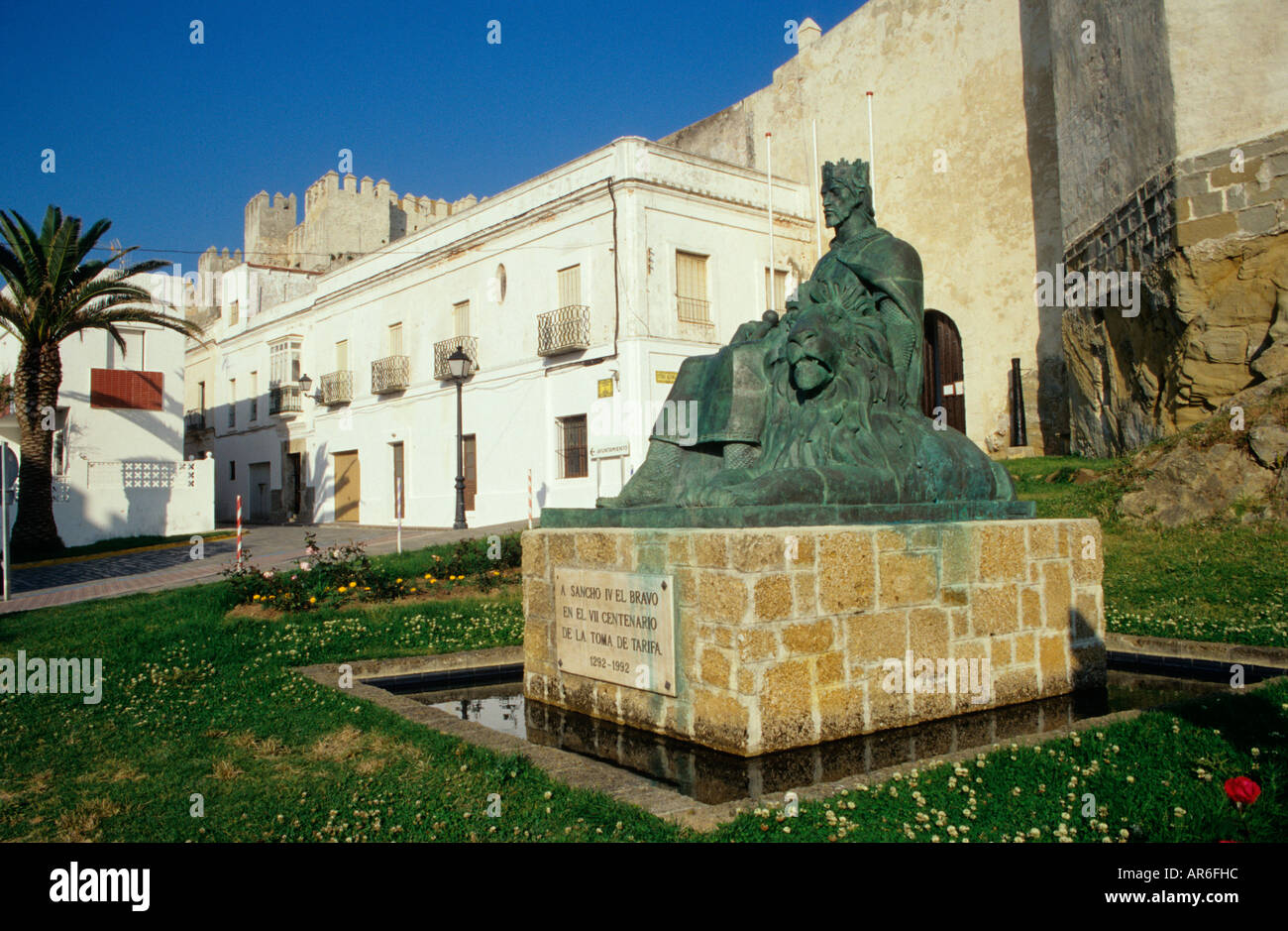 Statue of Sancho IV El Bravo and the Castle of Guzman El Bueno in the ...
