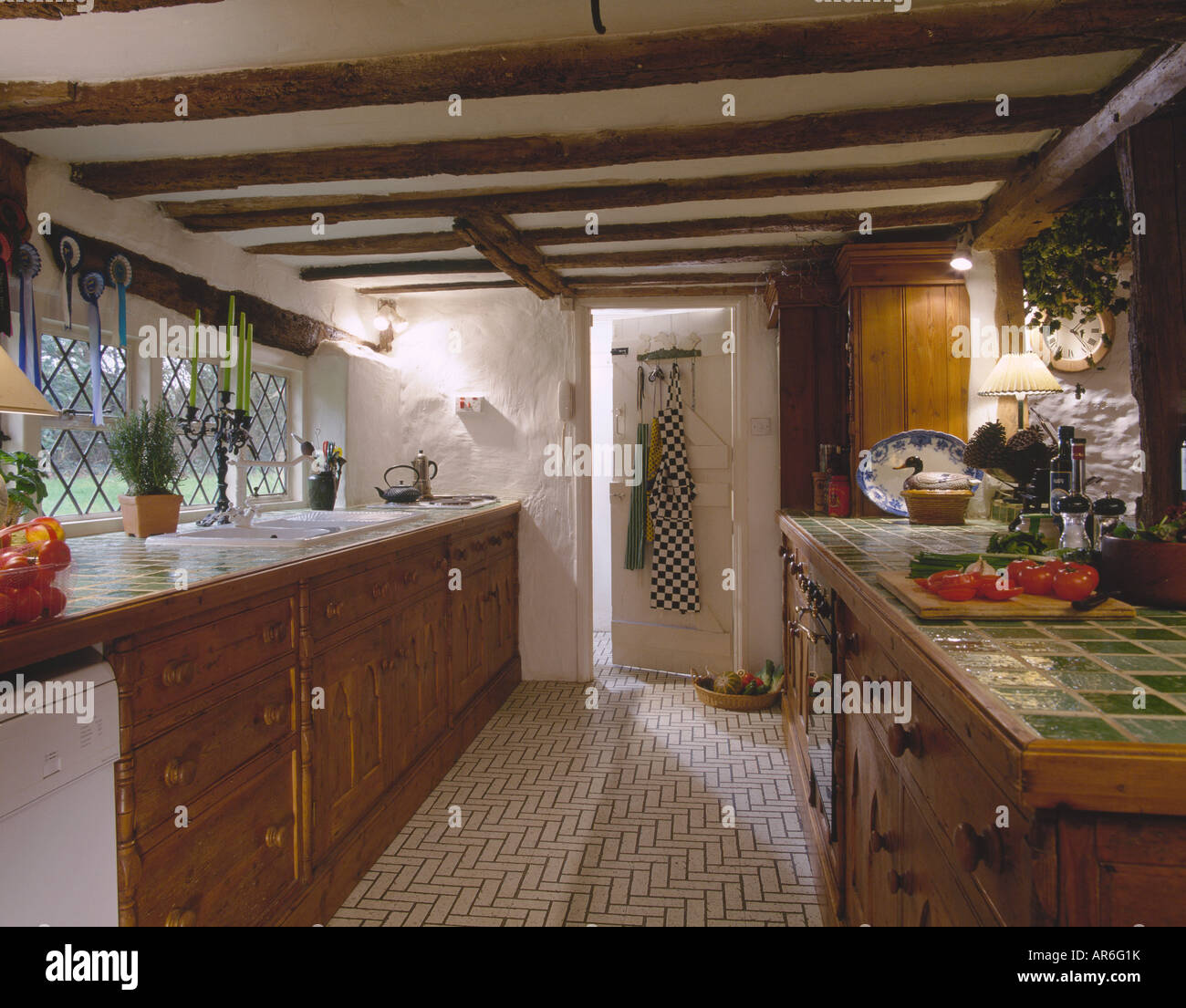 Tiled worktops hi-res stock photography and images - Alamy