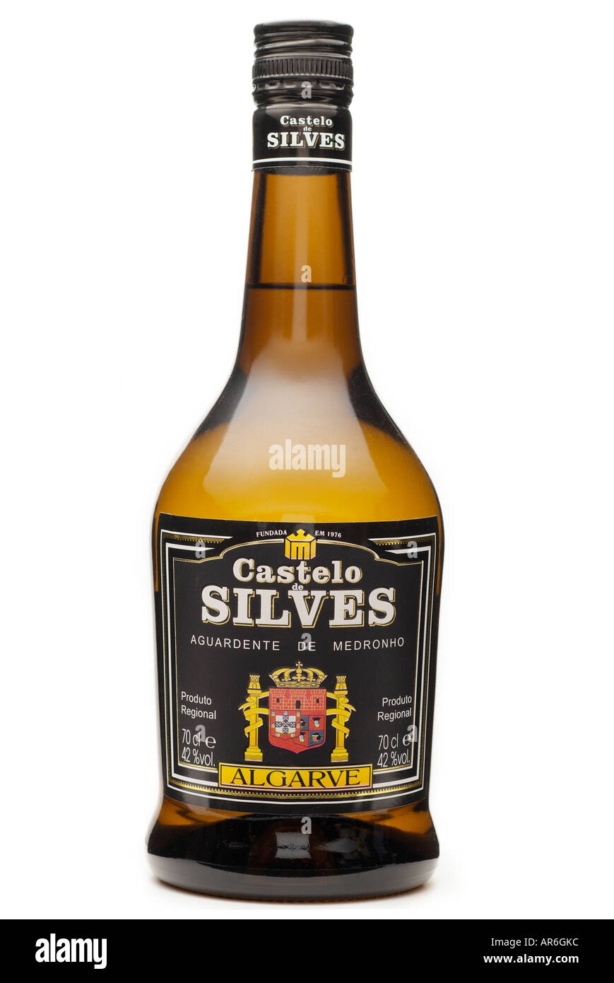 Castelo silves aguardente de medronho produto produce regional Algarve ...