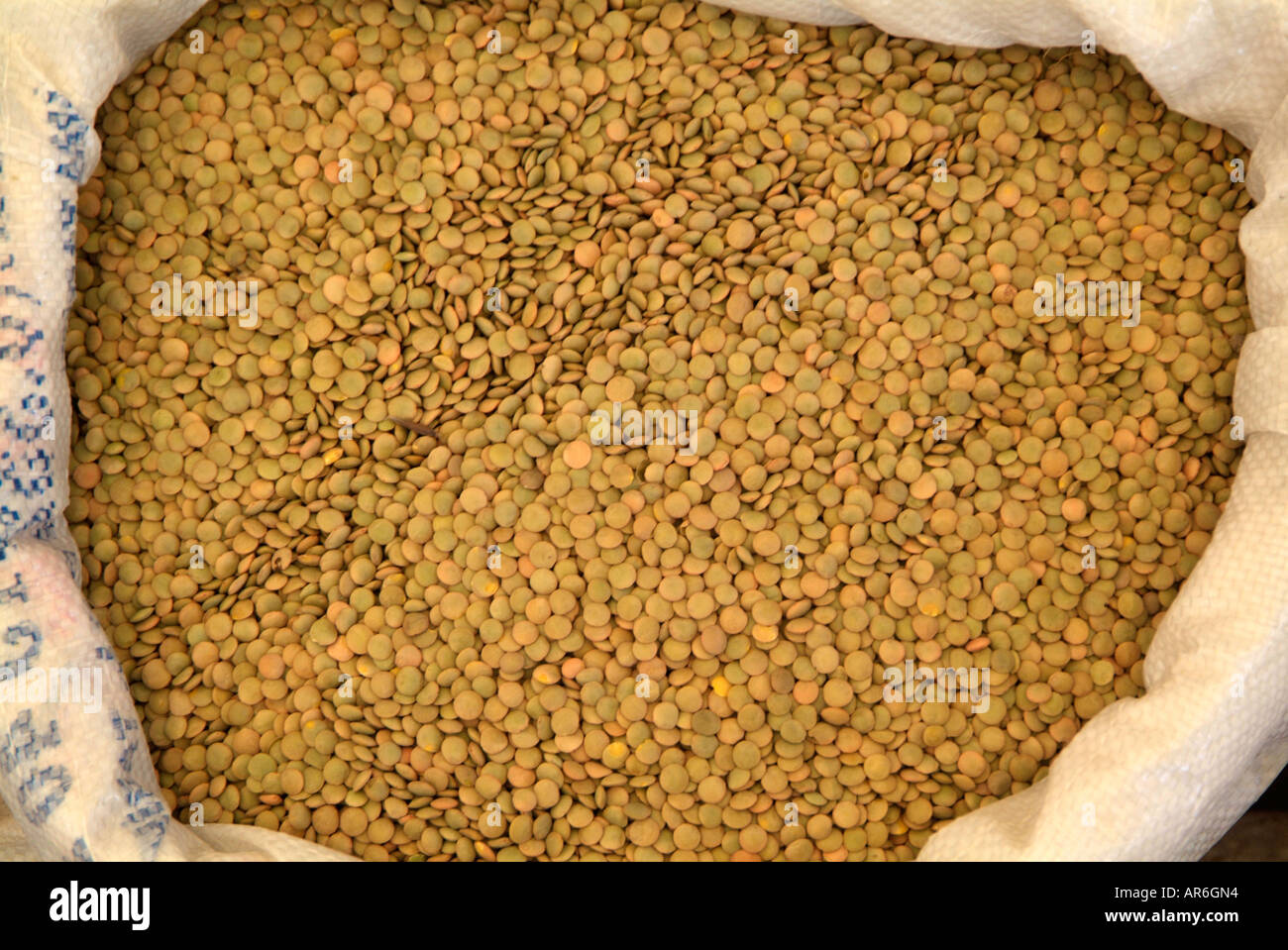 Red lentil unprocessed hi-res stock photography and images - Alamy