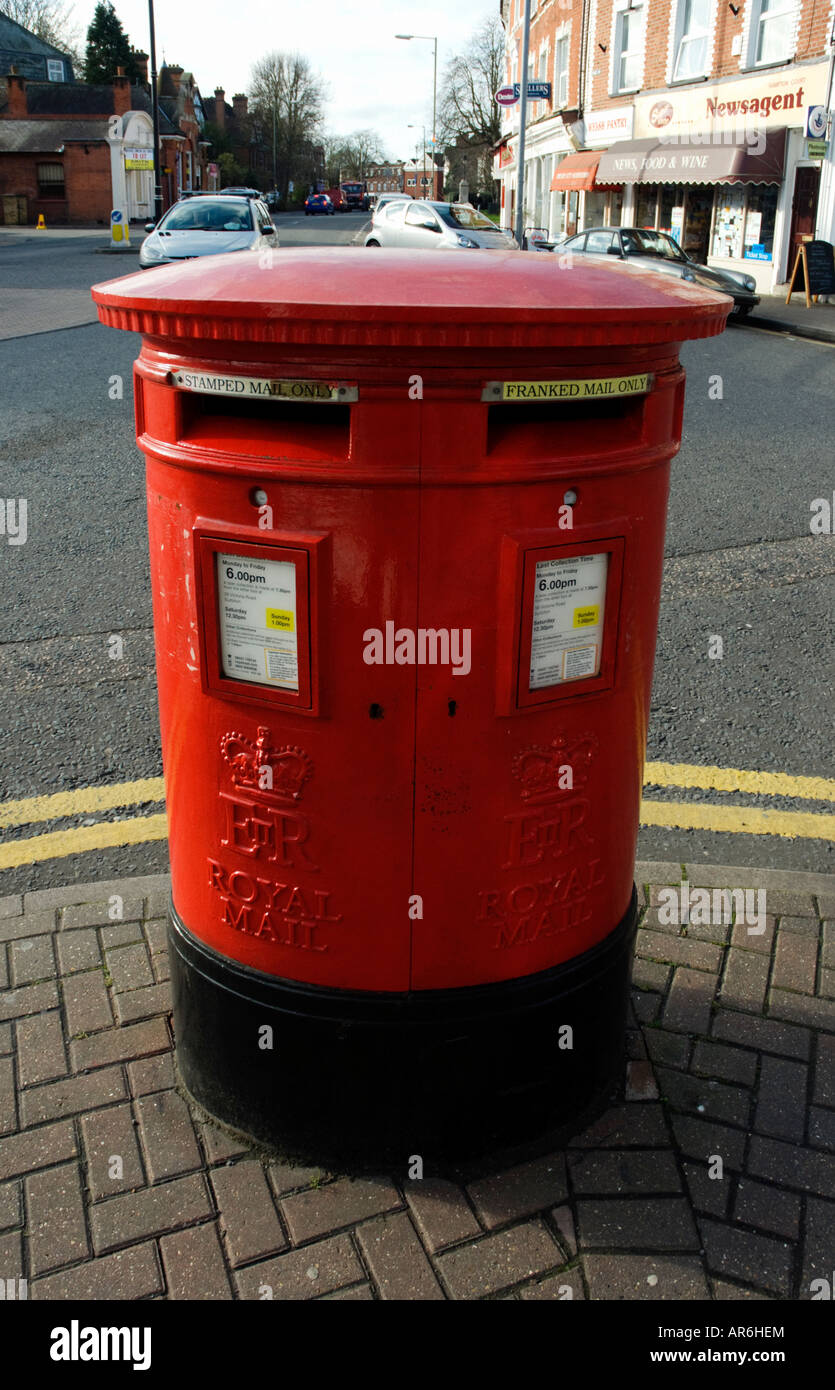 Double post box hi-res stock photography and images - Alamy