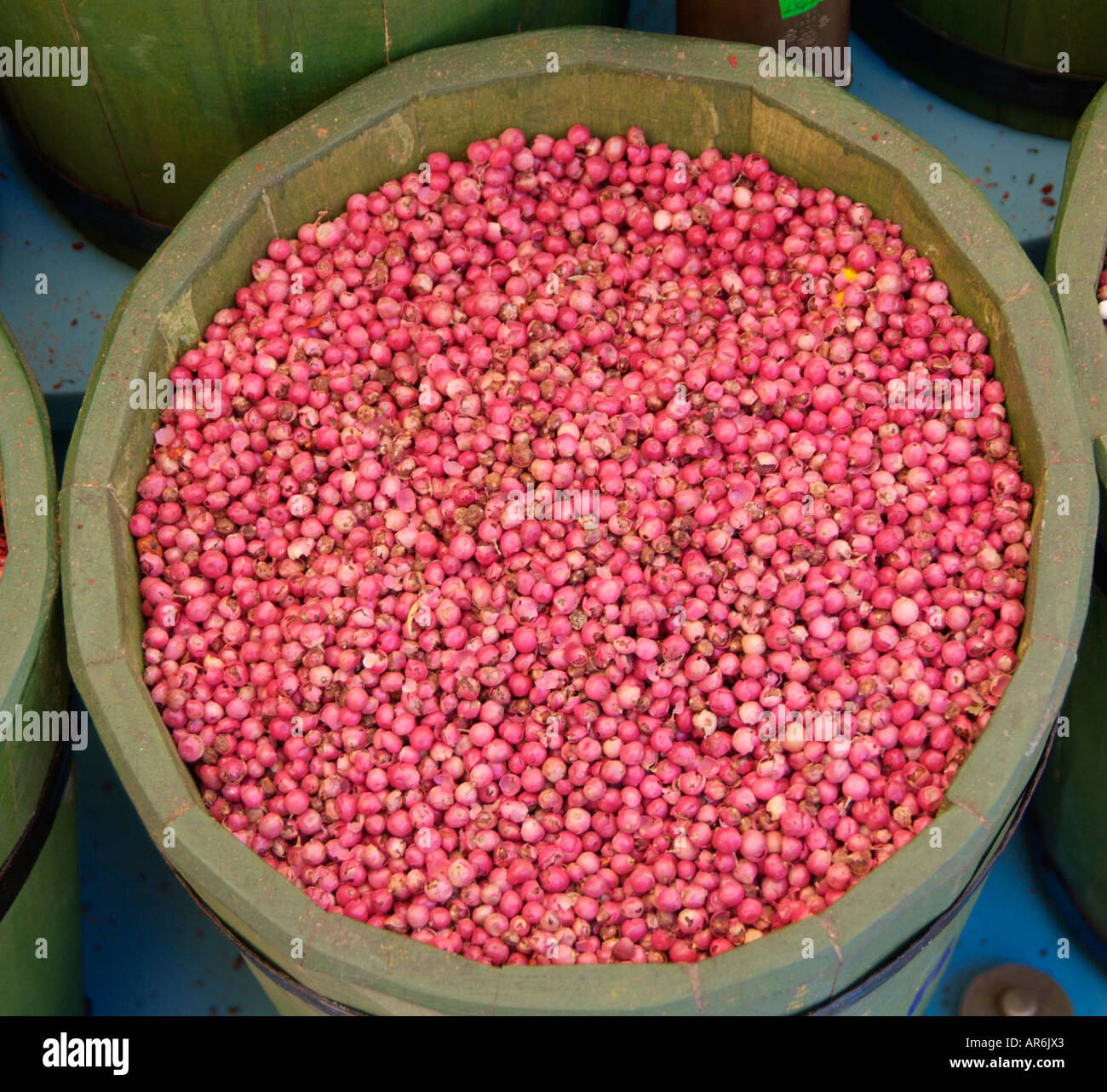 red pepper corns corm seed husk skin whole unground uncrushed green tub ...