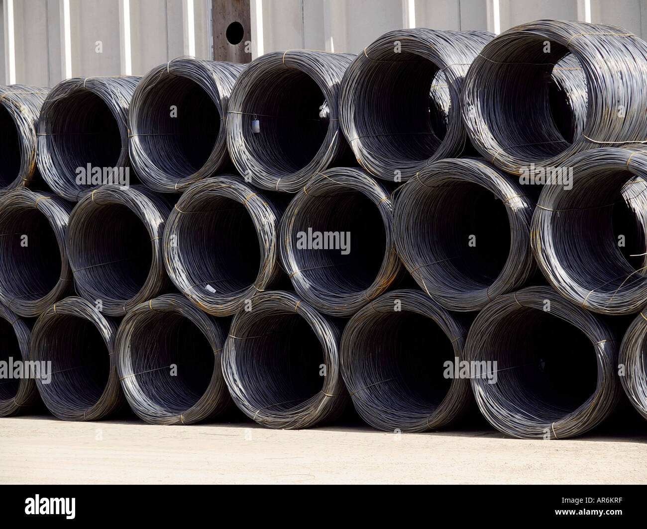 Large wire bundles hi-res stock photography and images - Alamy