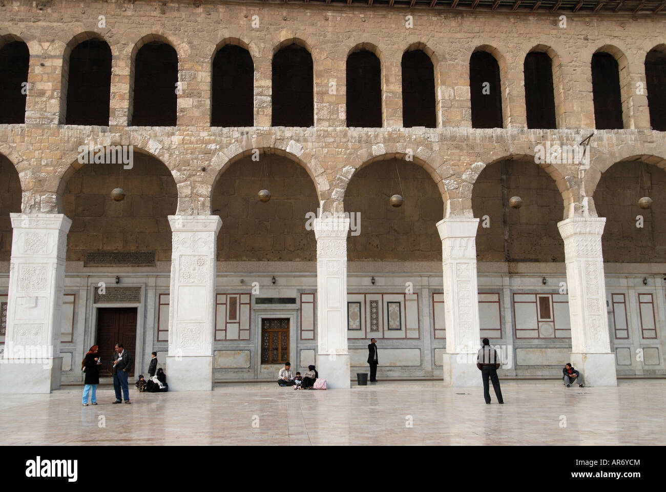 Ommayid Mosque. View of the massive internal courtyard Stock Photo - Alamy