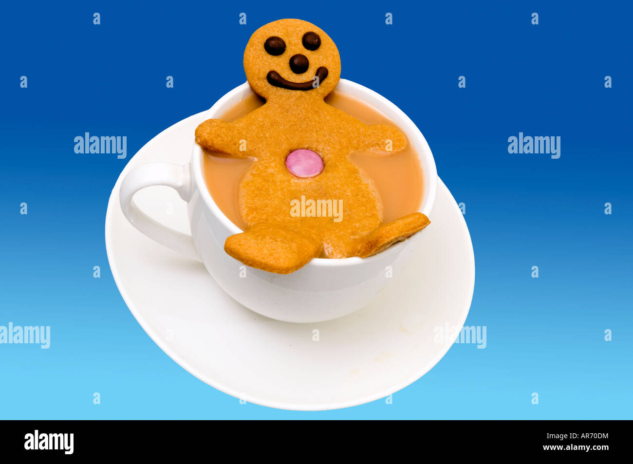 Gingerbread for tea hi-res stock photography and images - Alamy