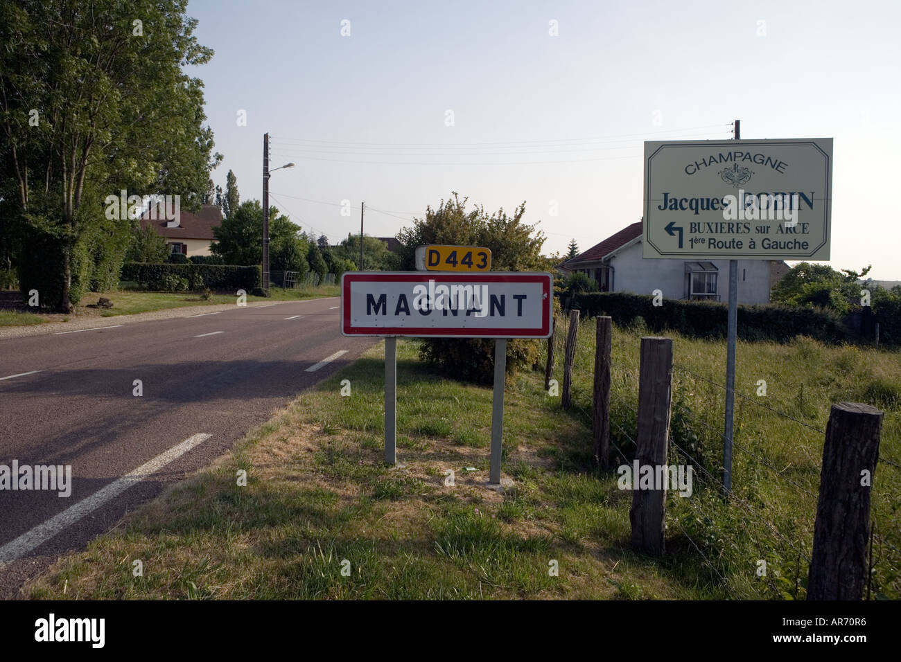 Magnant hi-res stock photography and images - Alamy