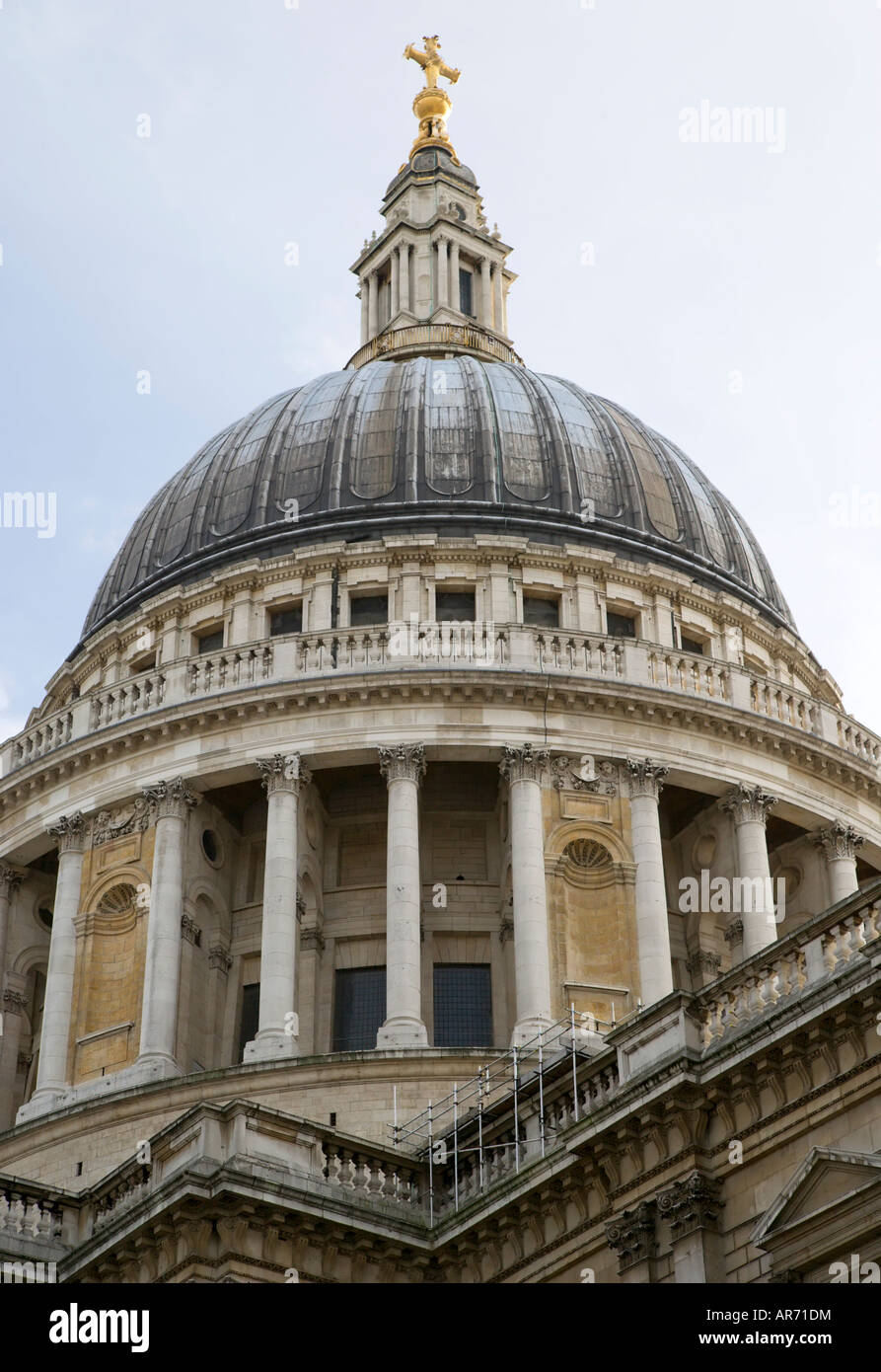 Dome ancient english cathedral hi-res stock photography and images - Alamy