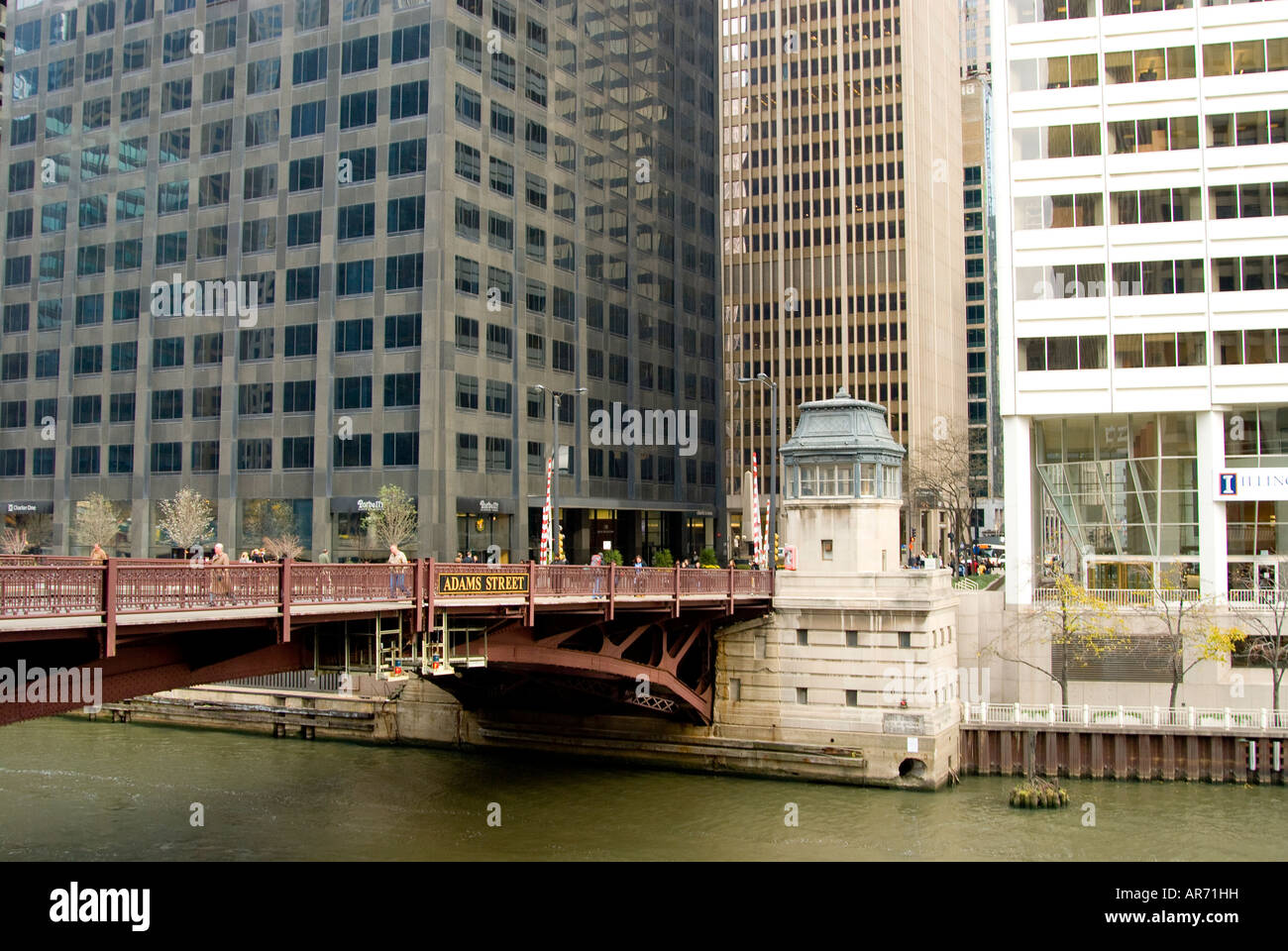 Chicagos transportation infrastructure hi-res stock photography and ...