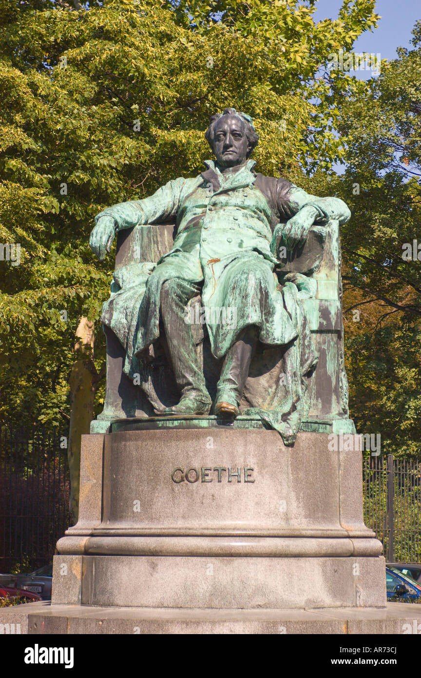 Statue of goethe vienna hi-res stock photography and images - Alamy