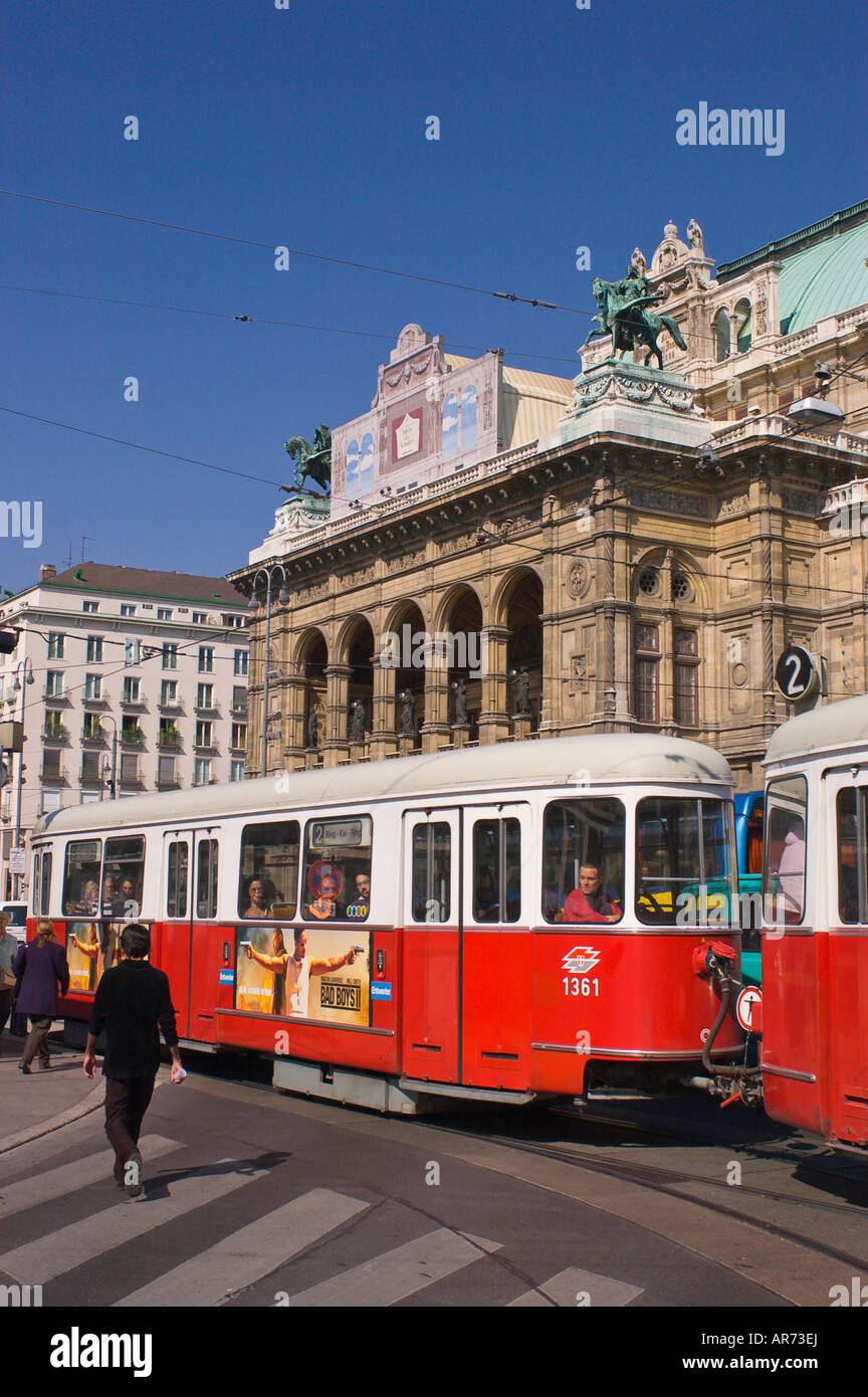Vienna tram streetcar hi-res stock photography and images - Alamy
