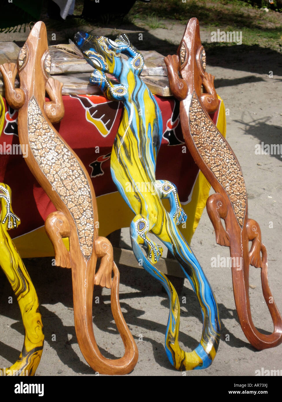 Hand painted lizard hi-res stock photography and images - Alamy