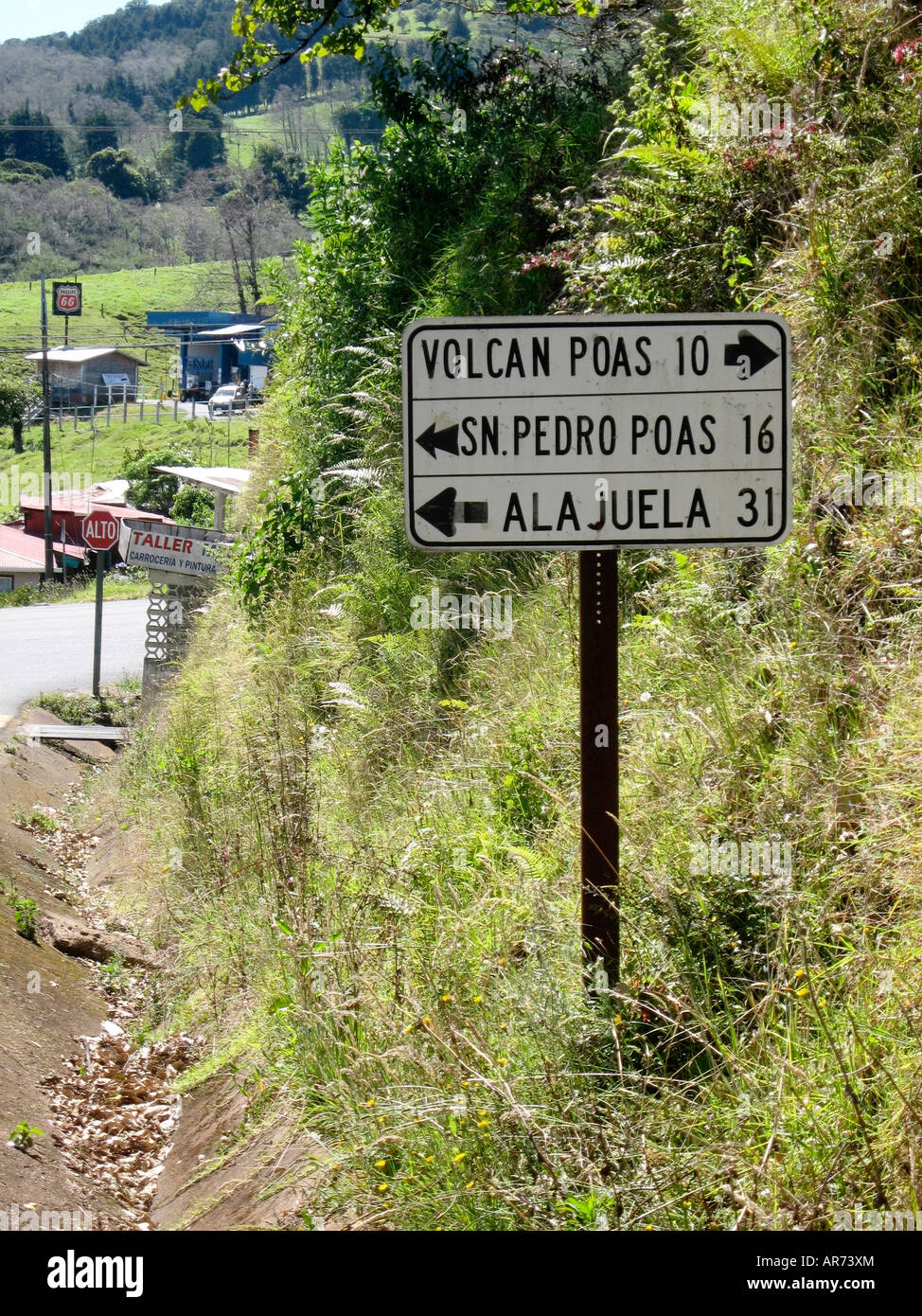 Spanish sign costa rica hi-res stock photography and images - Alamy