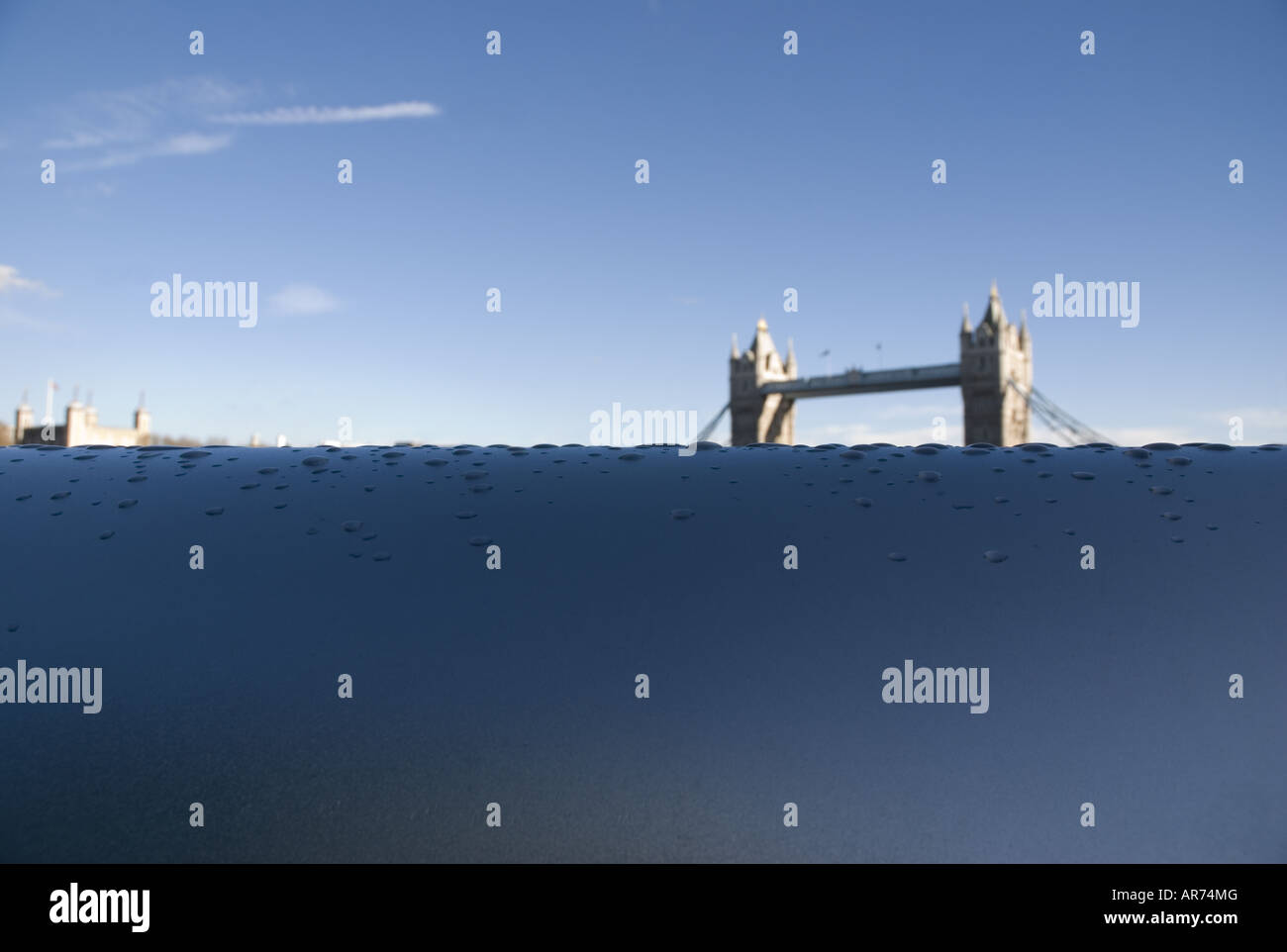 London assembly with tower bridge hi-res stock photography and images ...