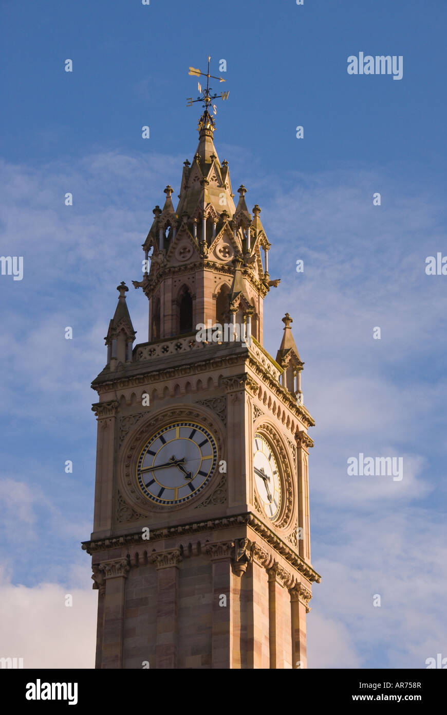 Albert Memorial Clock tower Queen's queens Square, Belfast, in Northern ...