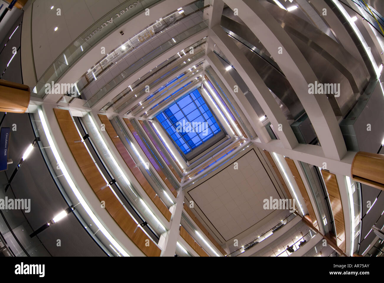 Interior of MLK library in downtown San Jose, largest new library in ...