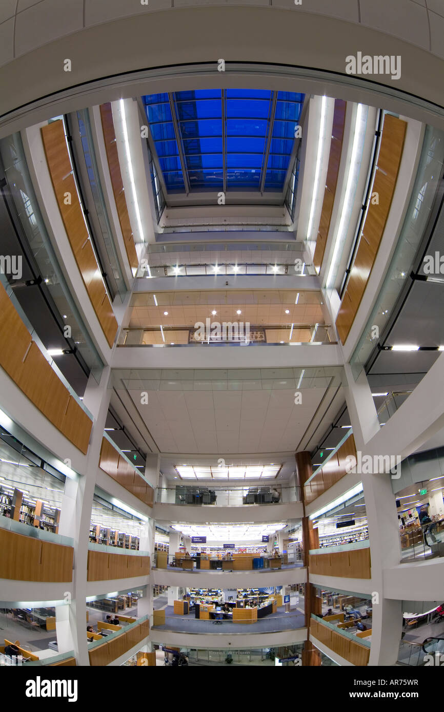 Interior of MLK library in downtown San Jose, largest new library in ...