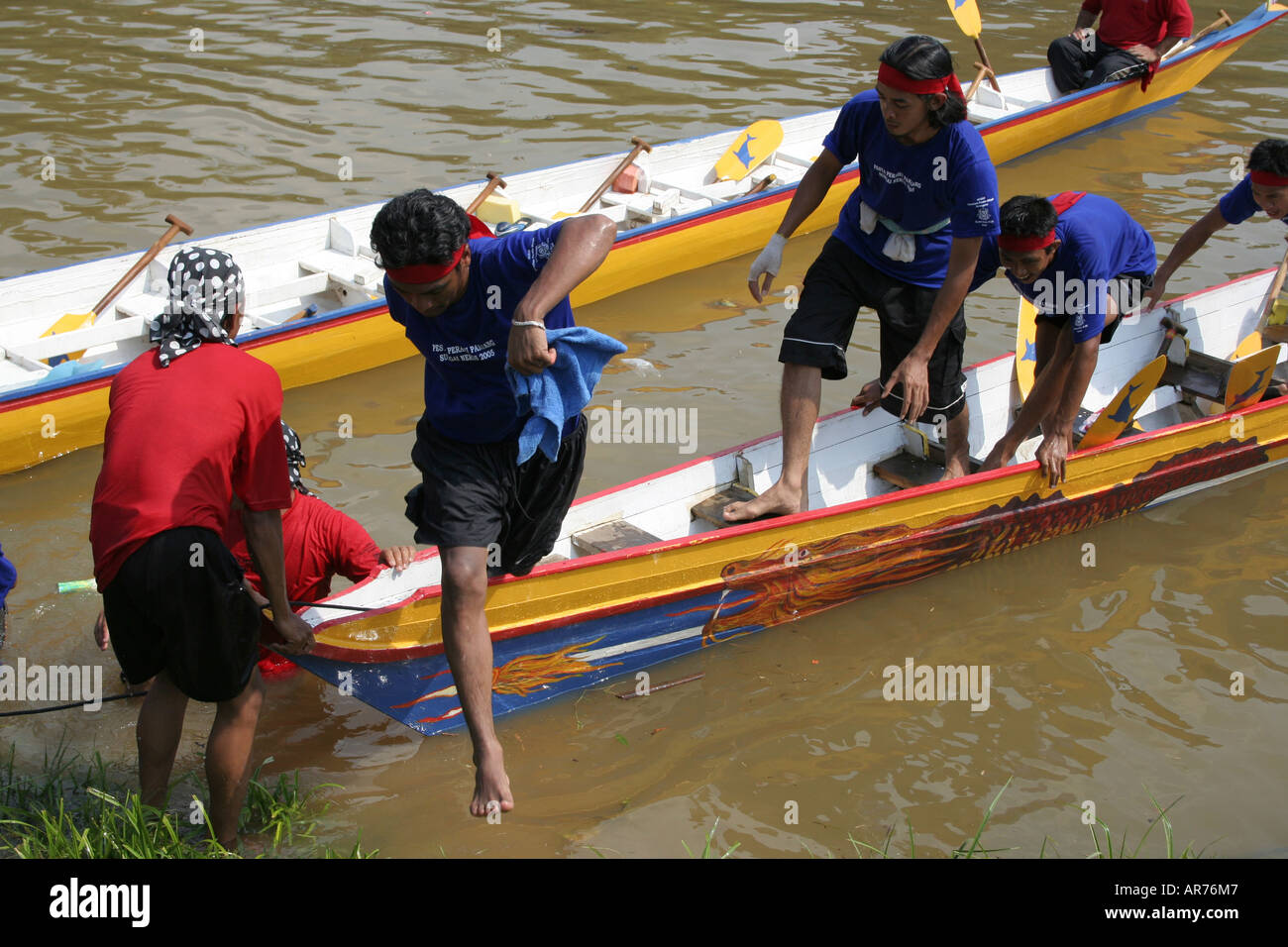 Jump Off Boat High Resolution Stock Photography and Images - Alamy