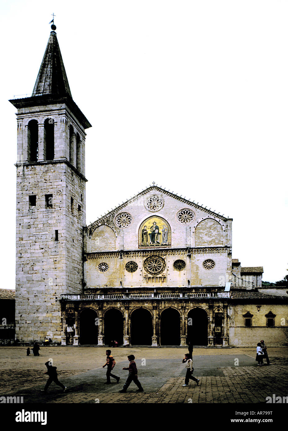 Spoleto festival italy hi-res stock photography and images - Alamy