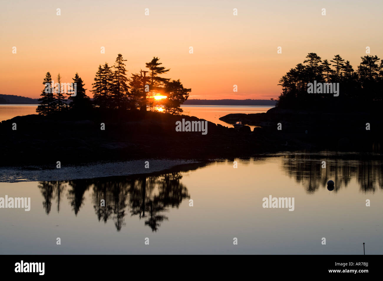 Dawn in Blue Hill Bay. Blue Hill Falls, Maine Stock Photo - Alamy