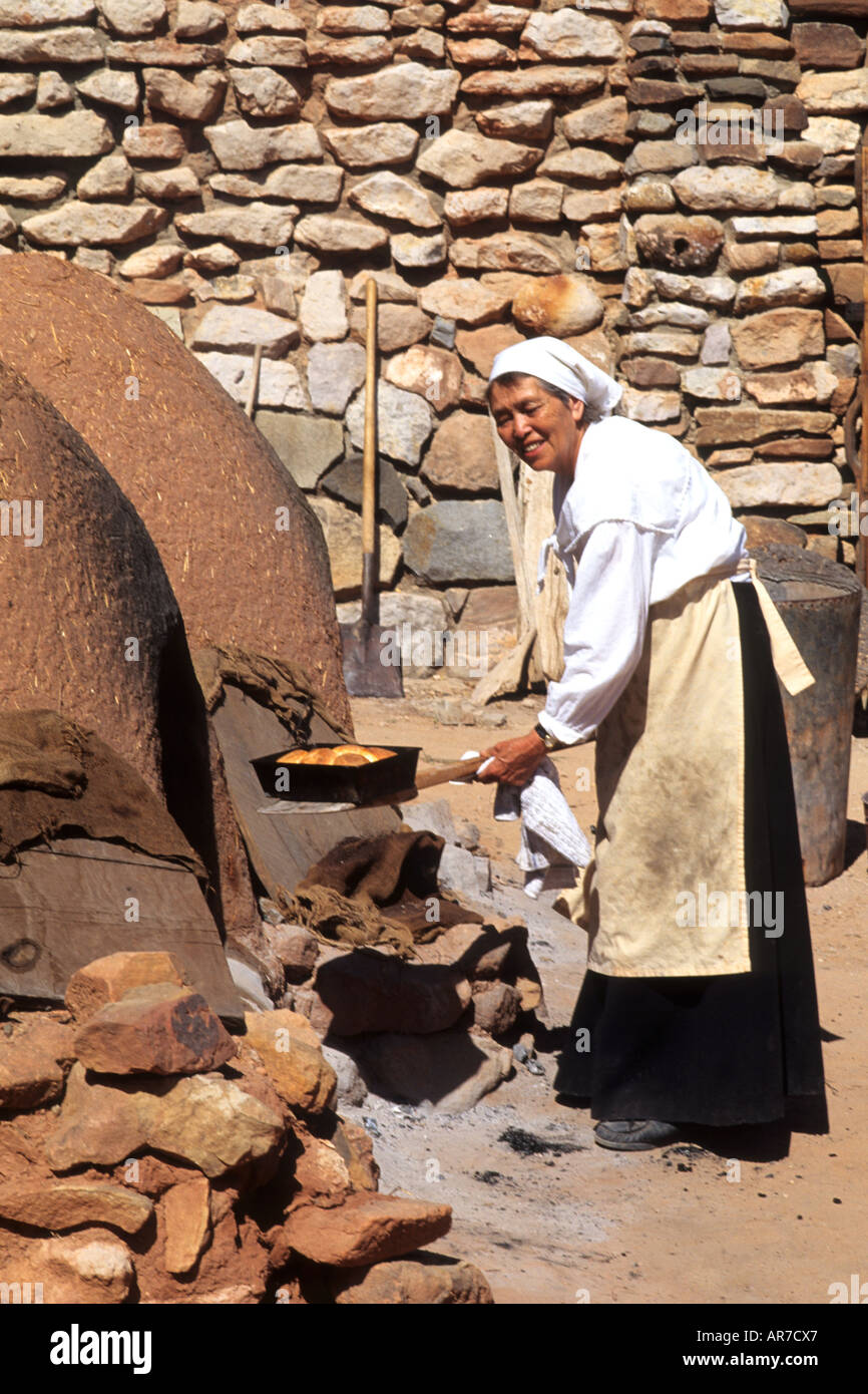 Old fashioned woman baking bread hi-res stock photography and images ...