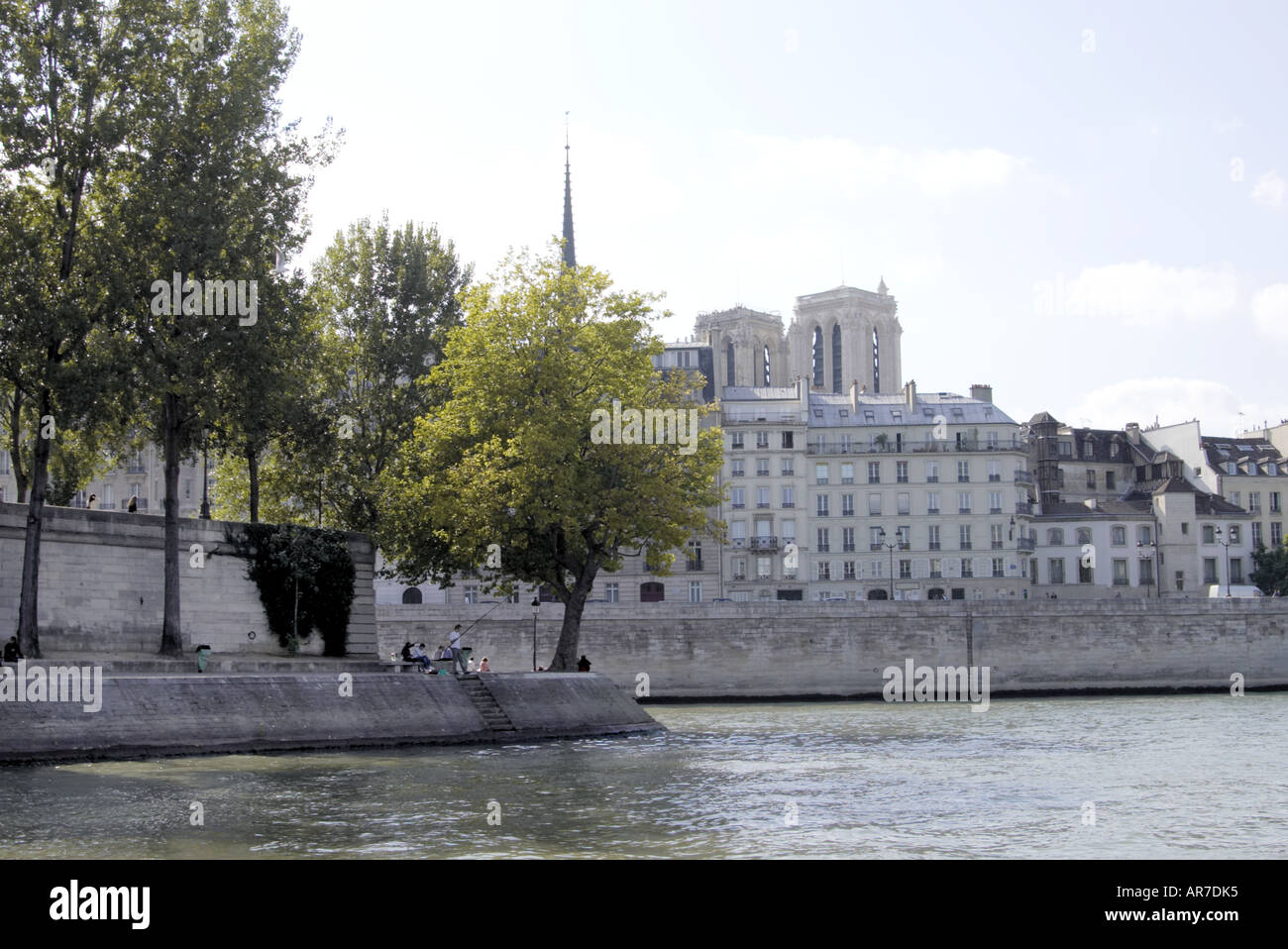 The banks of Isle de Saint Louis and Isle de la Cite Paris France Stock ...