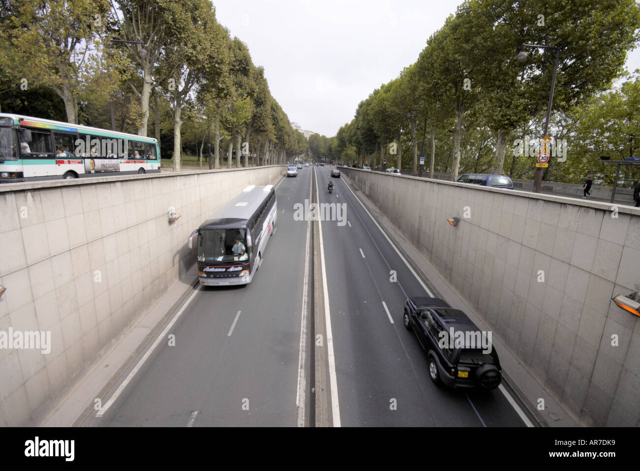 New underpass hi-res stock photography and images - Alamy