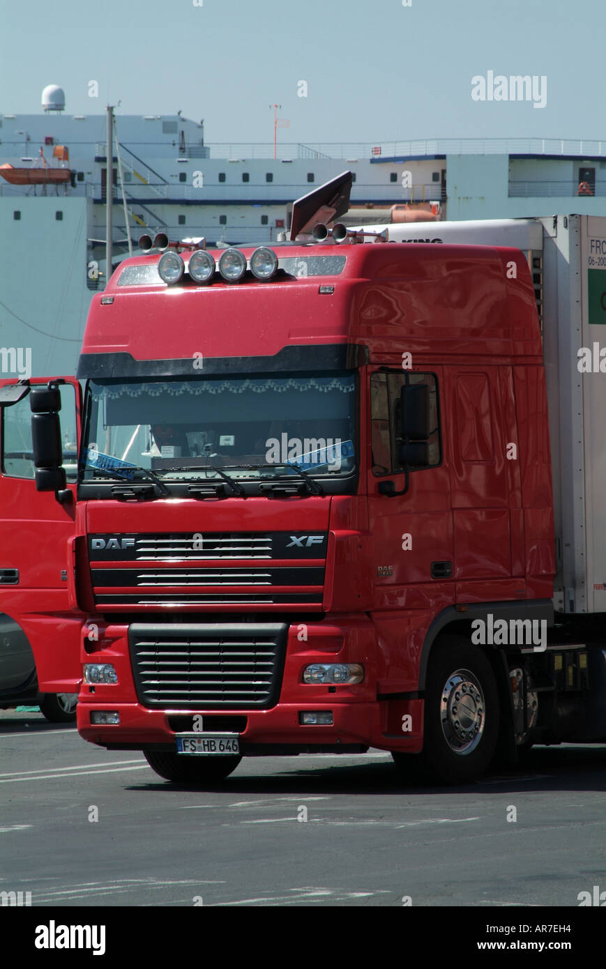 daf, truck, lorry, Dutch, transport, logistics, driver, at, ferry, port ...