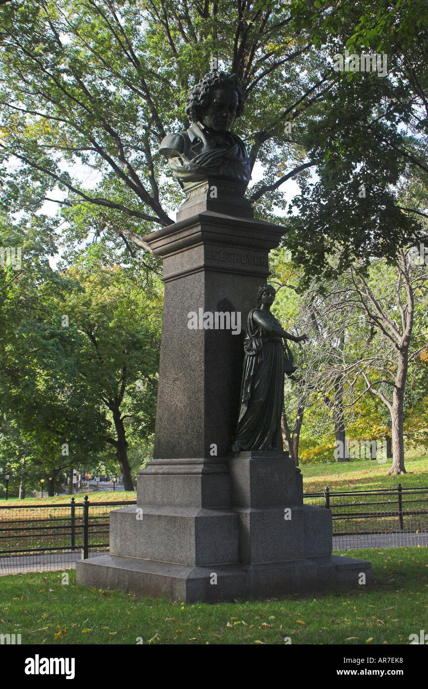STATUE OF BEETHOVEN Stock Photo - Alamy