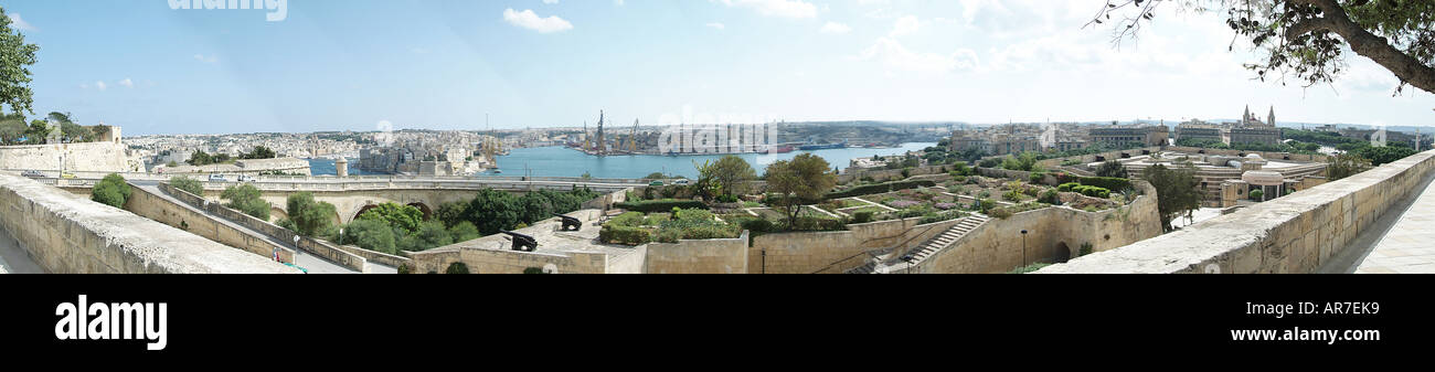 Wide angle maltese harbour hi-res stock photography and images - Alamy