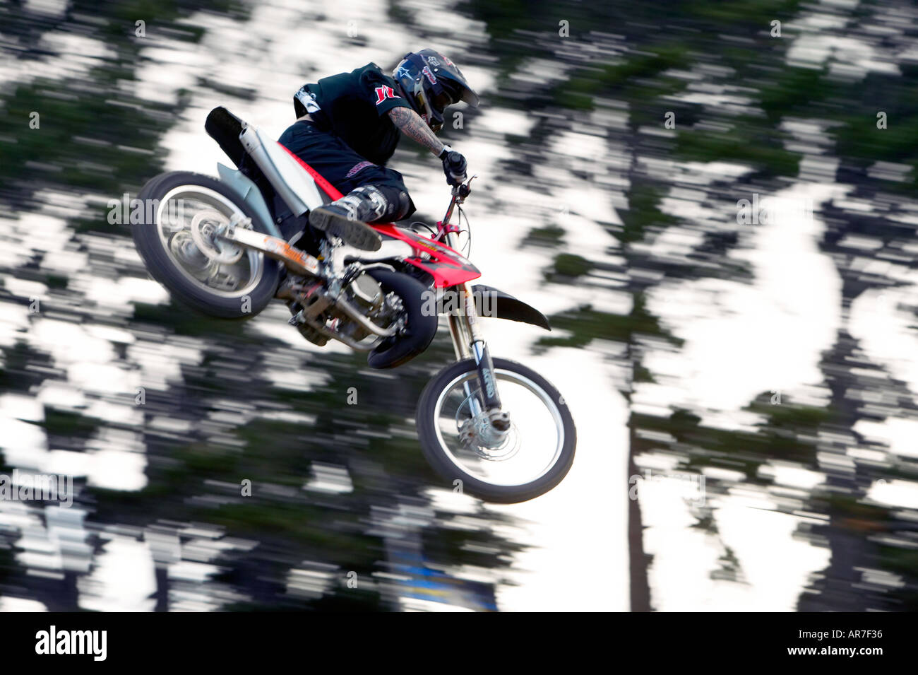 Crusty Demons Global Assault Tour 2004 Freestyle moto x Model release ...