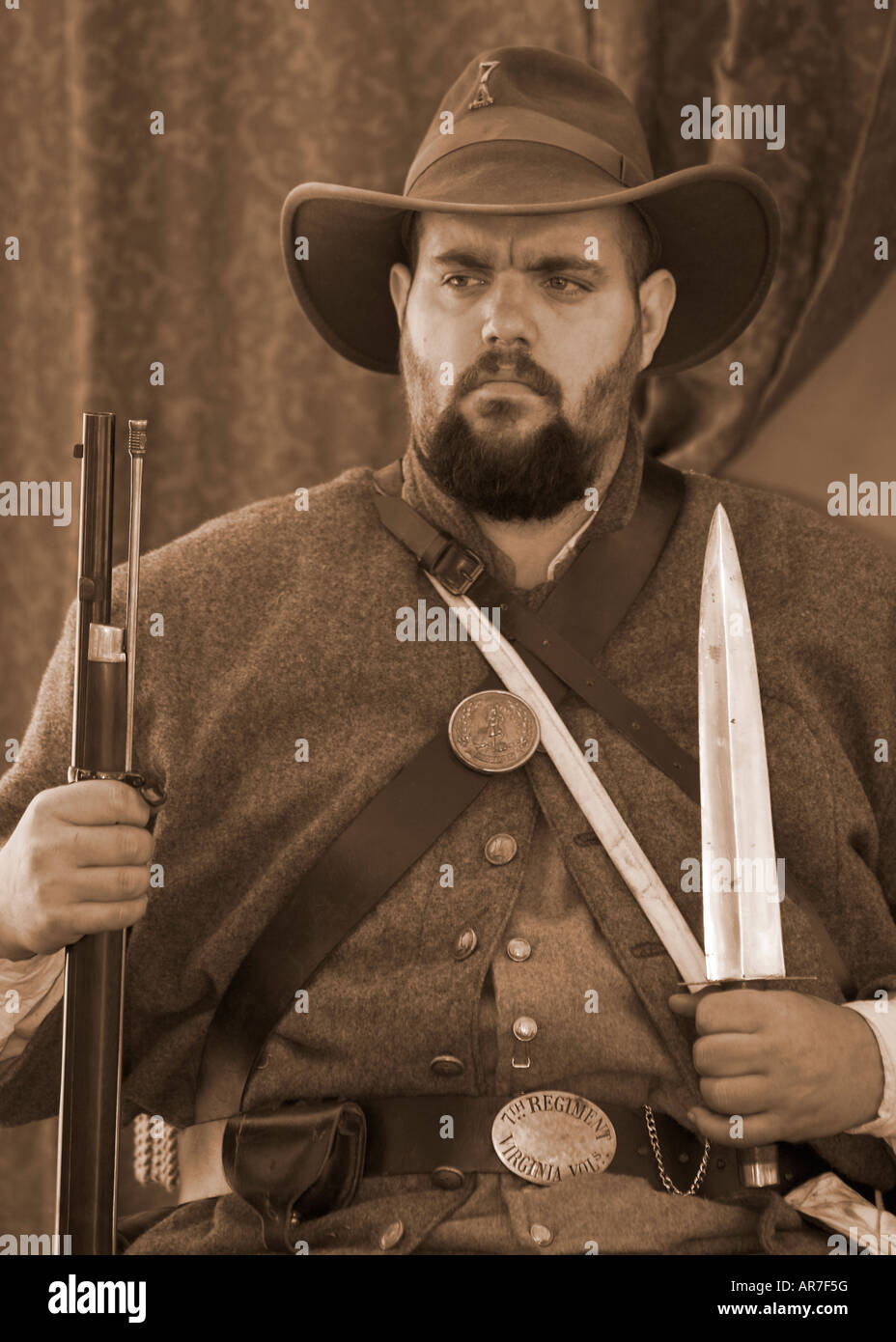 confederate soldier with knife at Civil War Days Stock Photo - Alamy