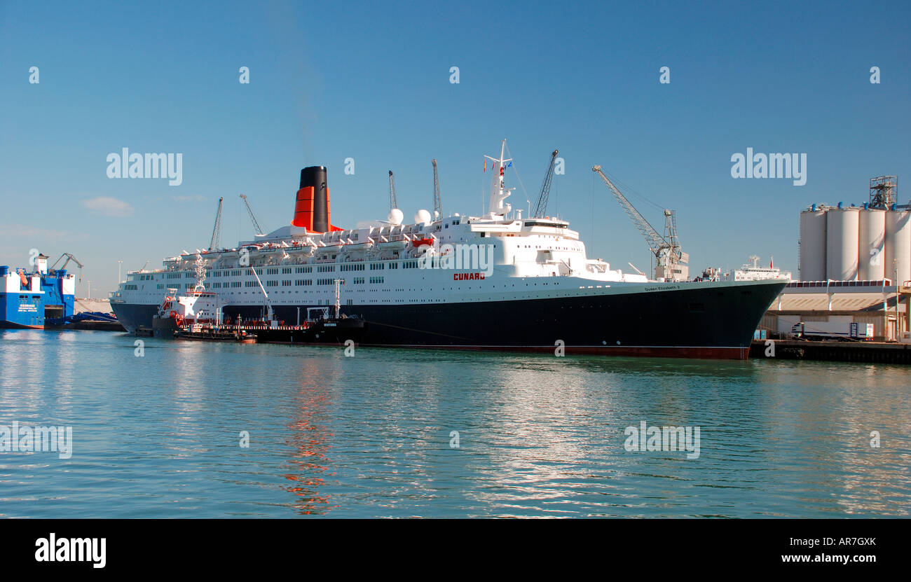 Southampton ocean terminal hi-res stock photography and images - Alamy