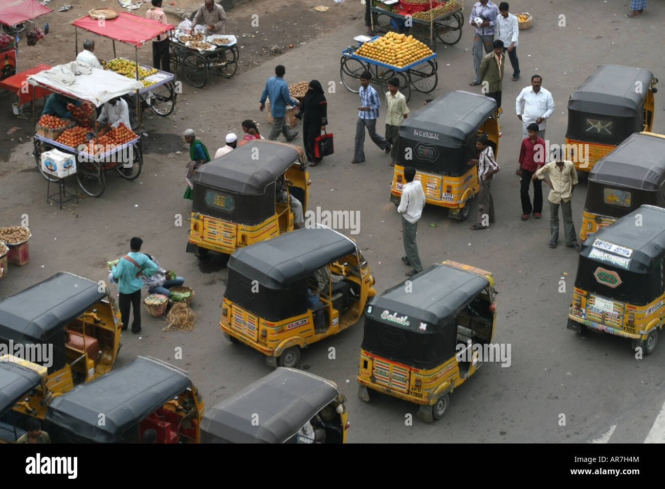 Auto rickshaw hyderabad india hi-res stock photography and images - Alamy