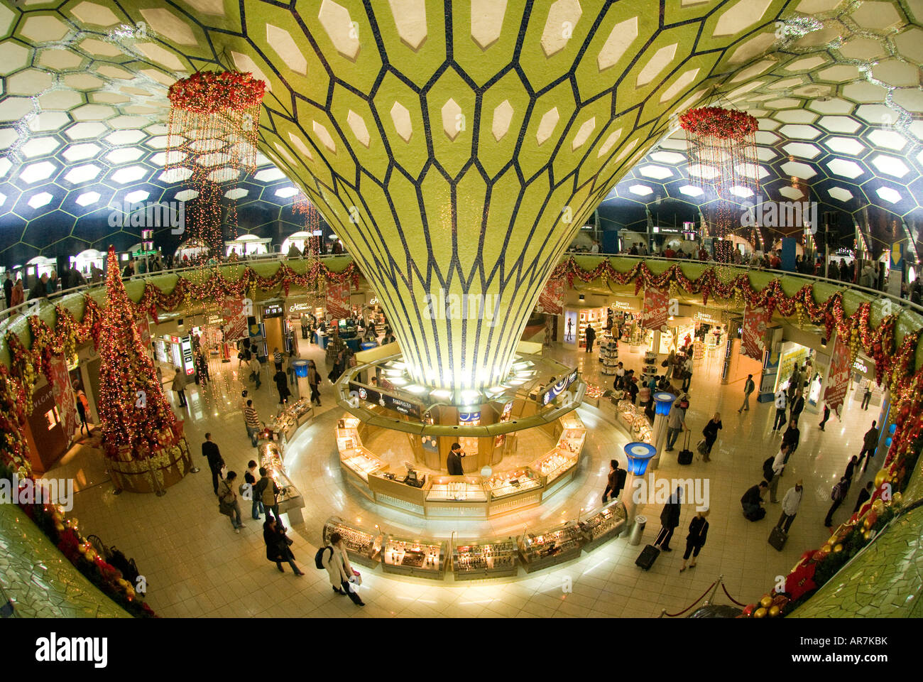 Duty Free Shopping at Abu Dhabi International Airport departure lounge ...