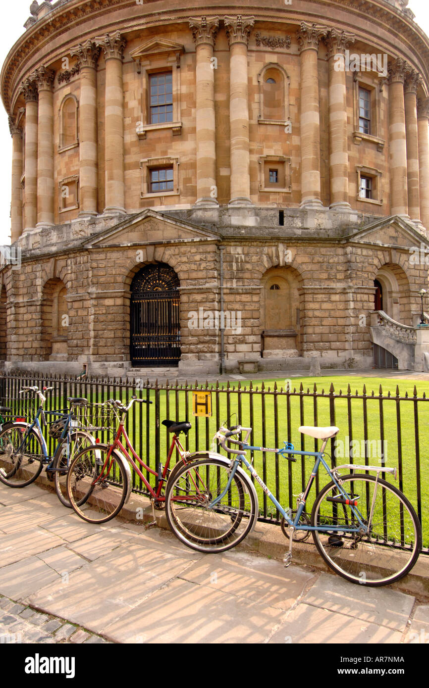The chained library uk hi-res stock photography and images - Alamy