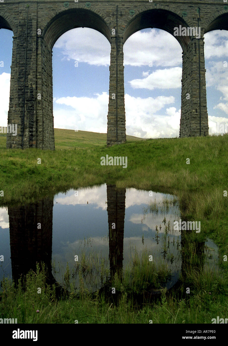 Ribblehead viaduct Yorkshire UK Stock Photo - Alamy