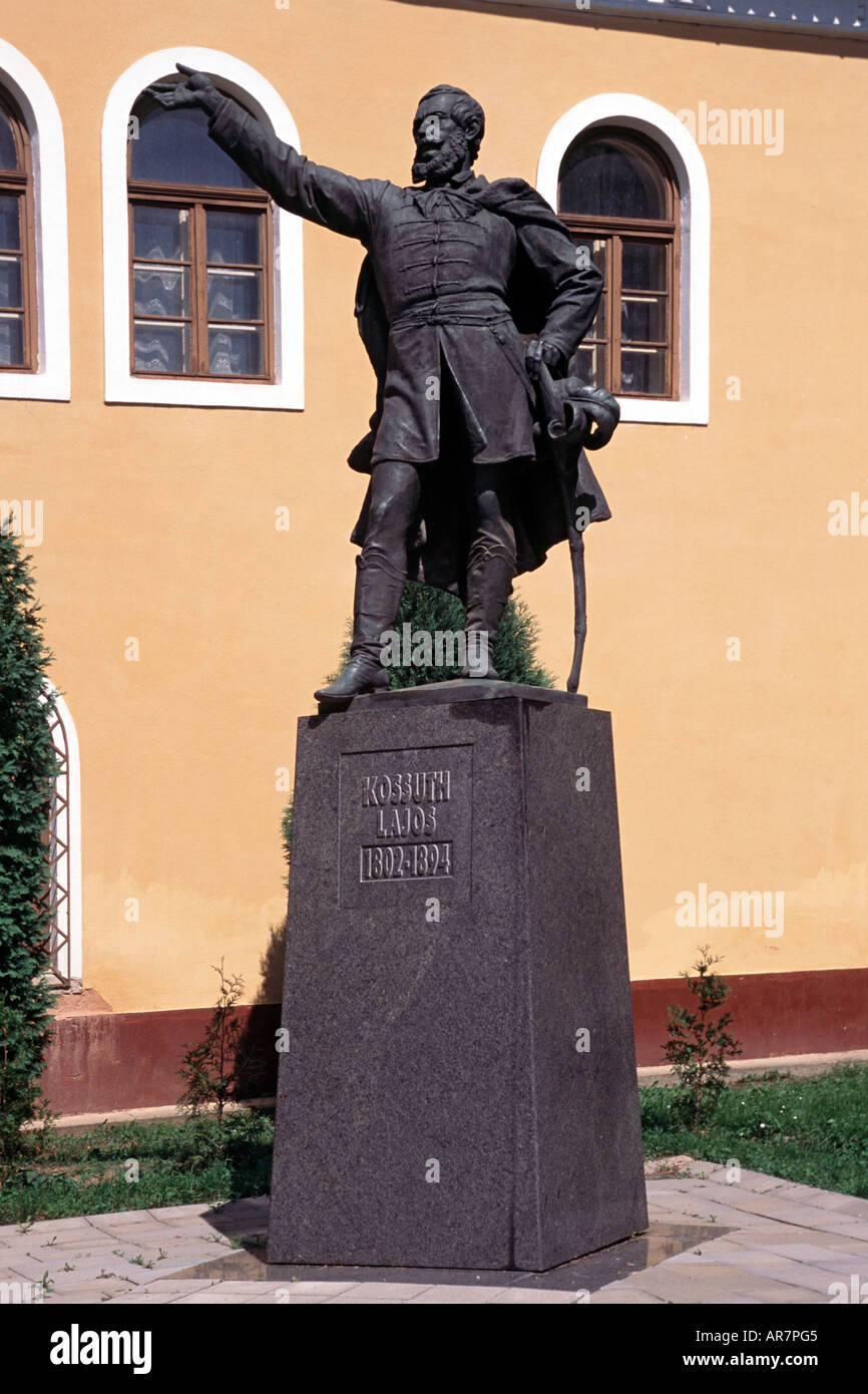 Statue of Kossuth Lajos, a famous Hungarian freedom fighter outside a ...