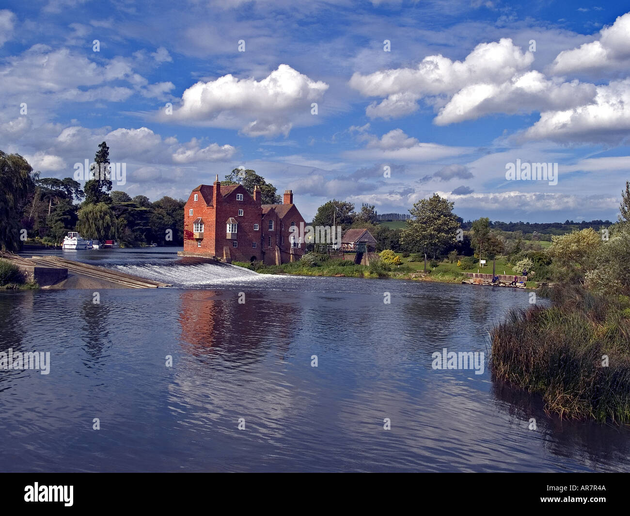 British watermills hi-res stock photography and images - Alamy