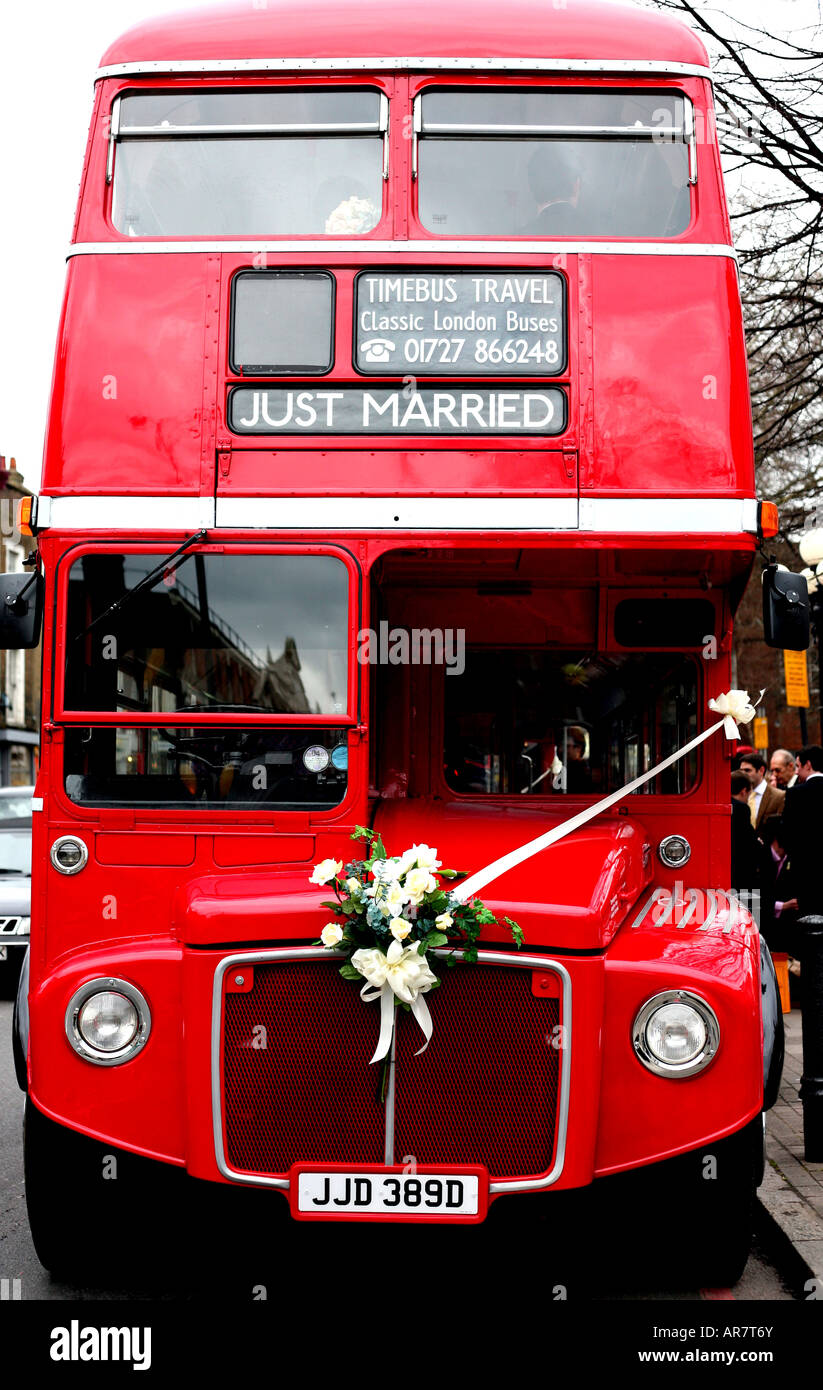 Old london bus routemaster used hi-res stock photography and images - Alamy