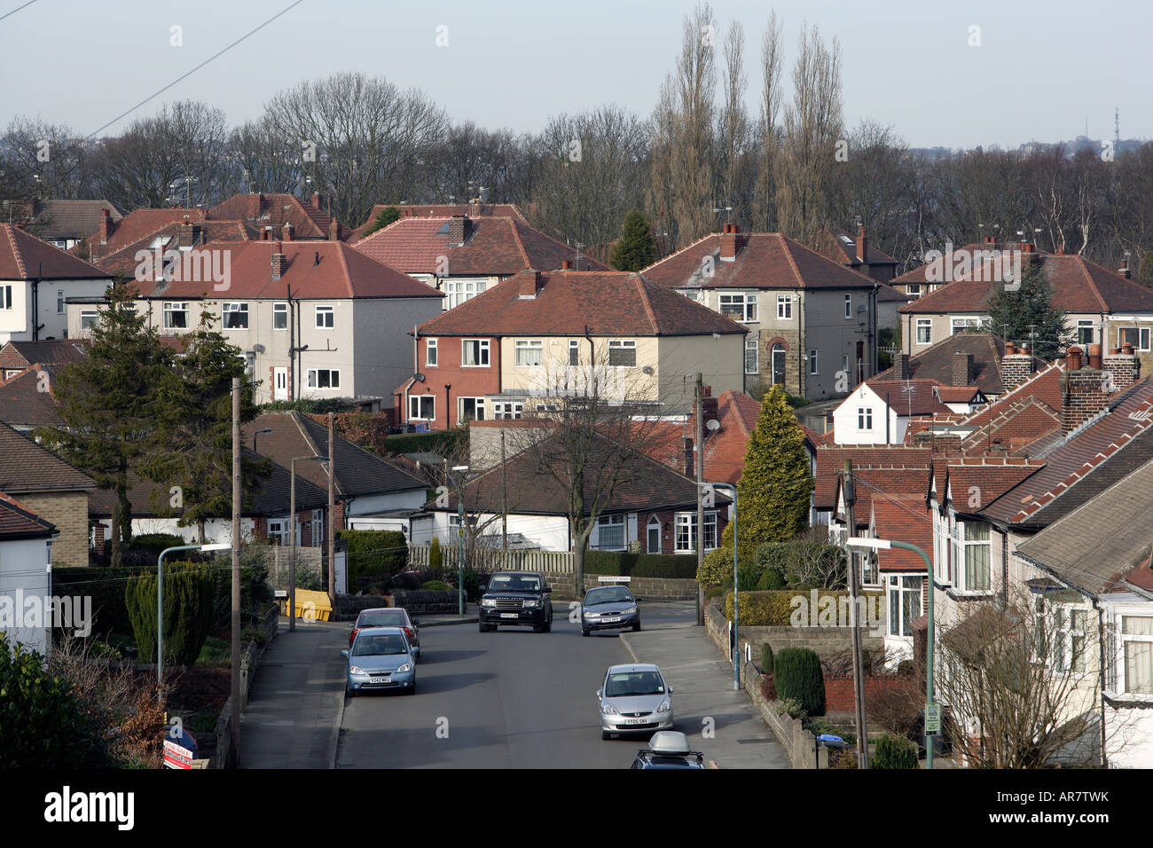Houses suburbs uk hi-res stock photography and images - Alamy
