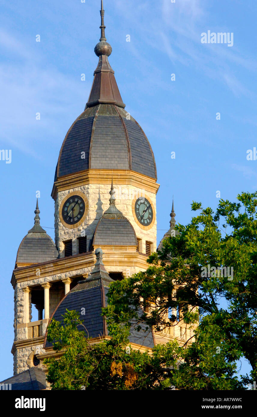 Renovated courthouse hi-res stock photography and images - Alamy
