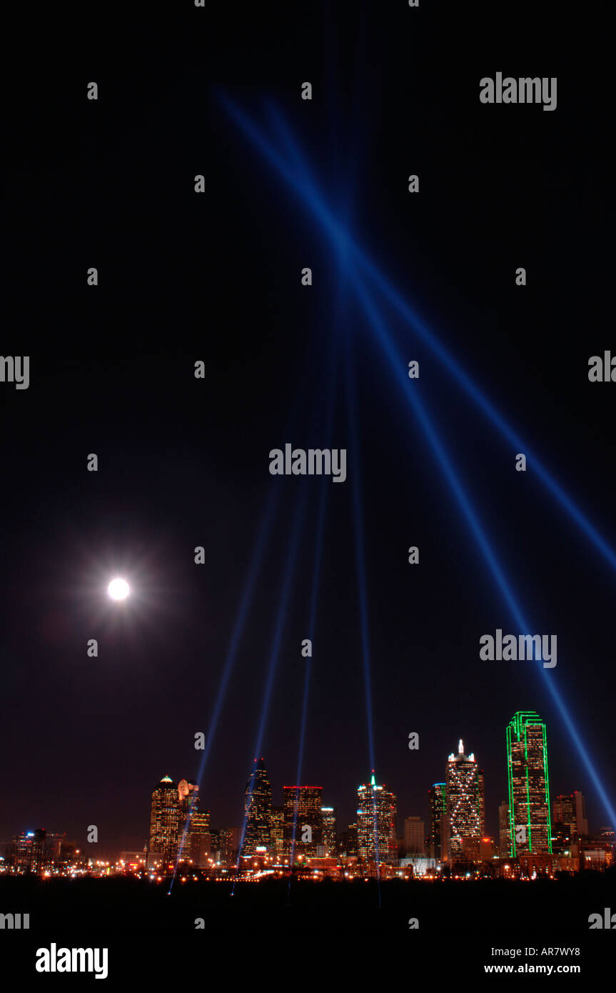 Texas skyline full moon hi-res stock photography and images - Alamy